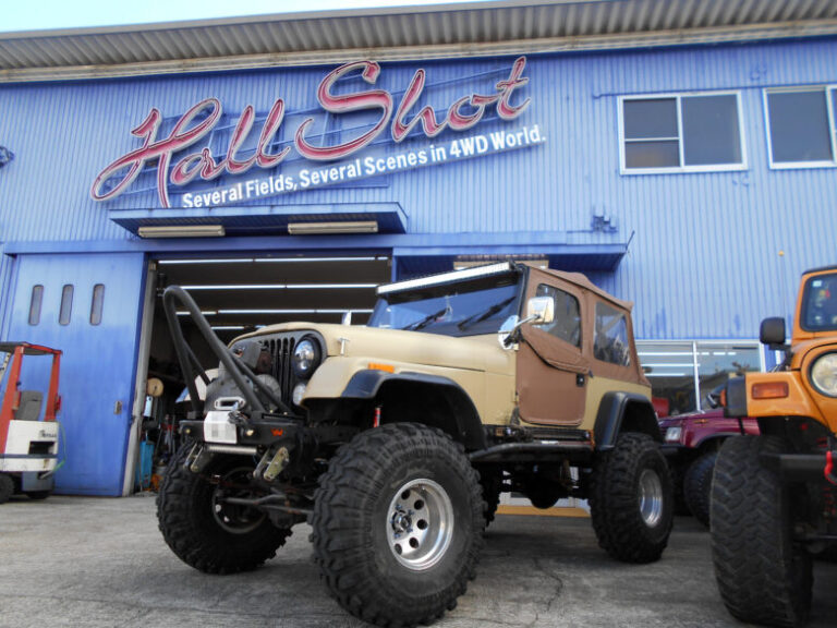 CJ-7 オーナーの手に依る全塗装 | HallShot